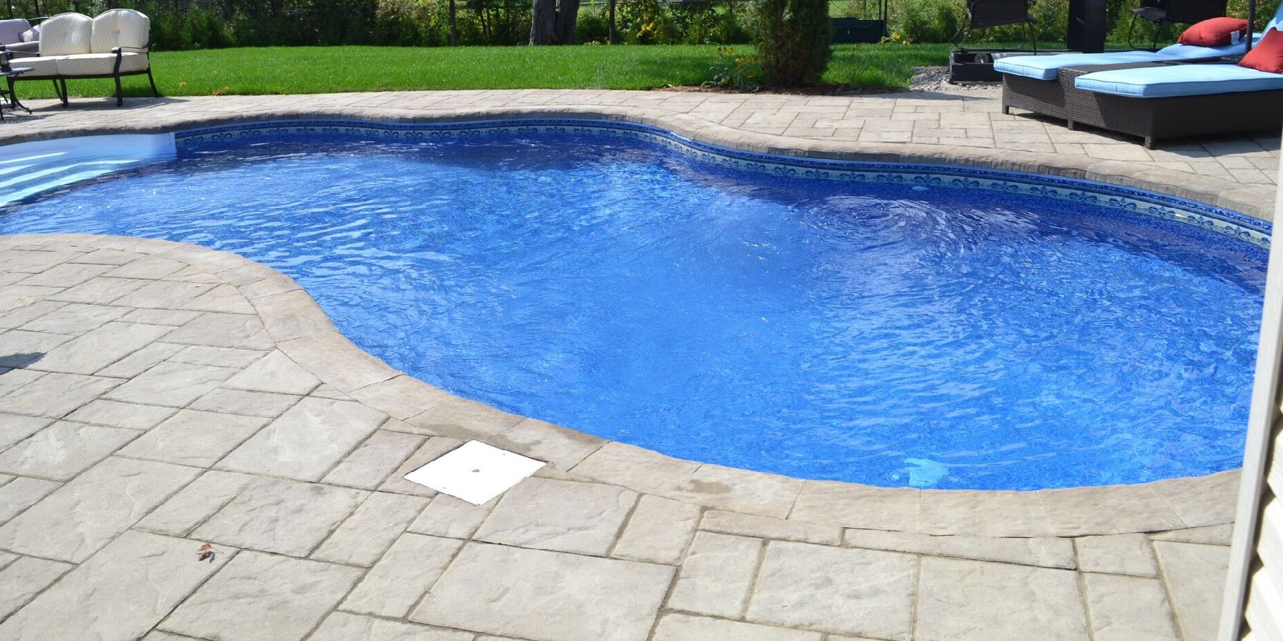 nano | Piscines Spas Val-Morin